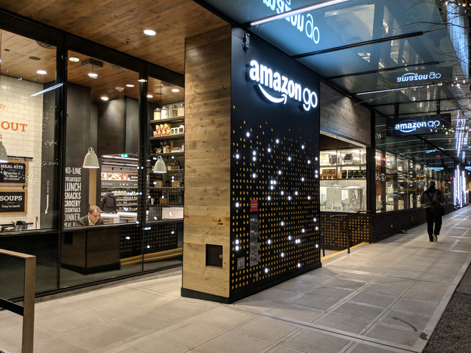 Amazon Opens First “Go” Workerless Retail Store in Seattle – MB ...